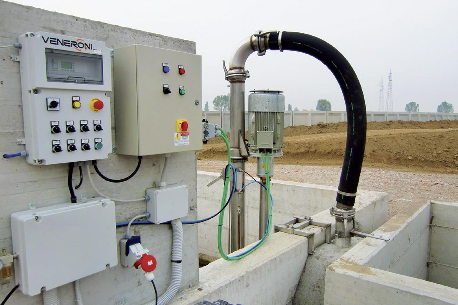 Raw Fluid Motion – Veneroni Srl